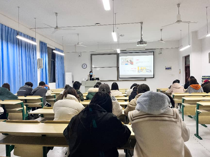 “以诚应试，以信立身”诚信考试主题班会-武汉学院艺术与传媒学院